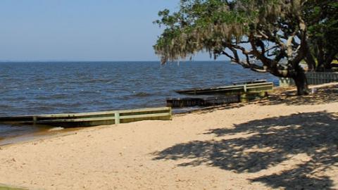 Colington Harbour Community Amenities | Seaside Vacations