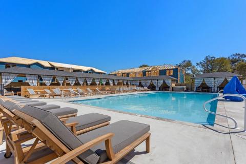 Beach Club at Whalehead Community | Seaside Vacations